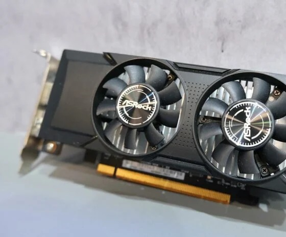 Низкопрофильная видеокарта ASRock Arc A380 HTPC представлена на ...